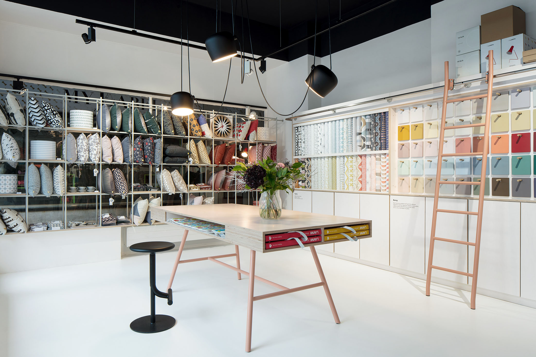 Prague Studio | Lavmi